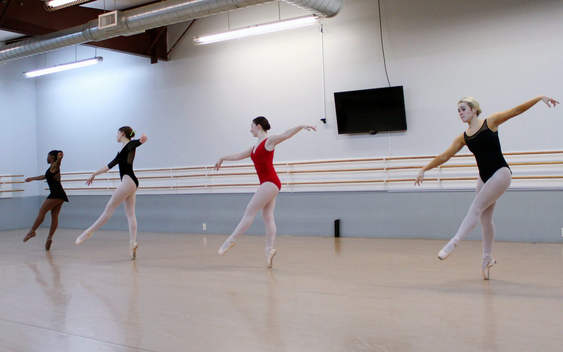 adv-pointe- – Pat Brown School of Dancing | Best Dance Education | Ballet, Tap, Jazz, Acro, and more